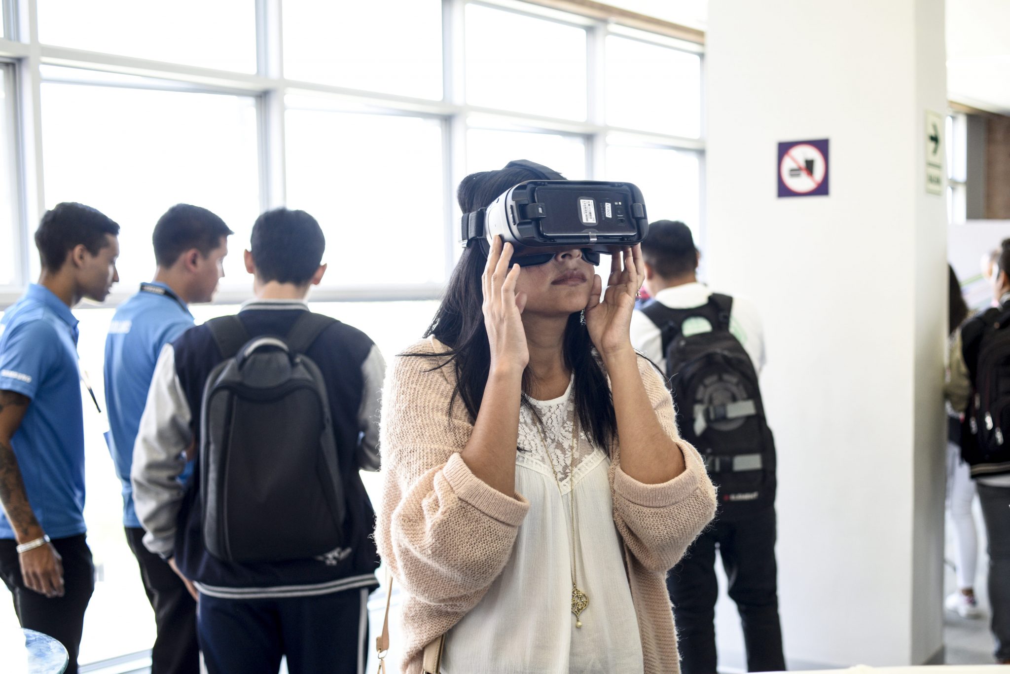 La PUCP inaugura sala de realidad virtual - PuntoEdu PUCP