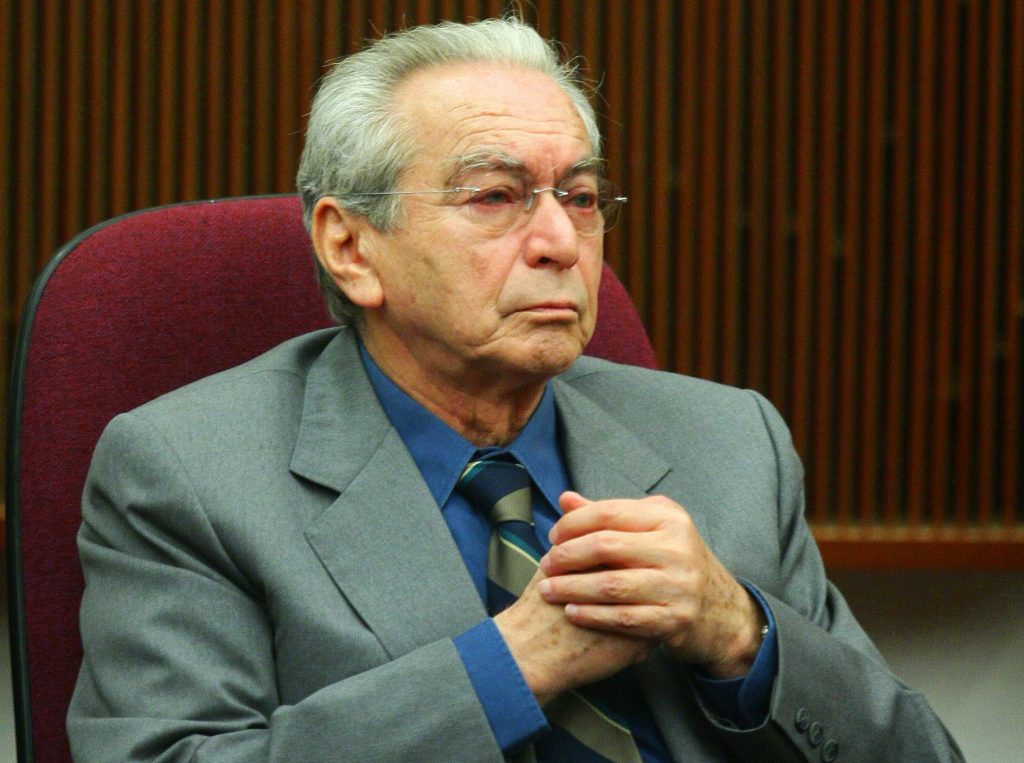 HOY: Julio Cotler recibe el Premio Southern-Peru - PuntoEdu PUCP