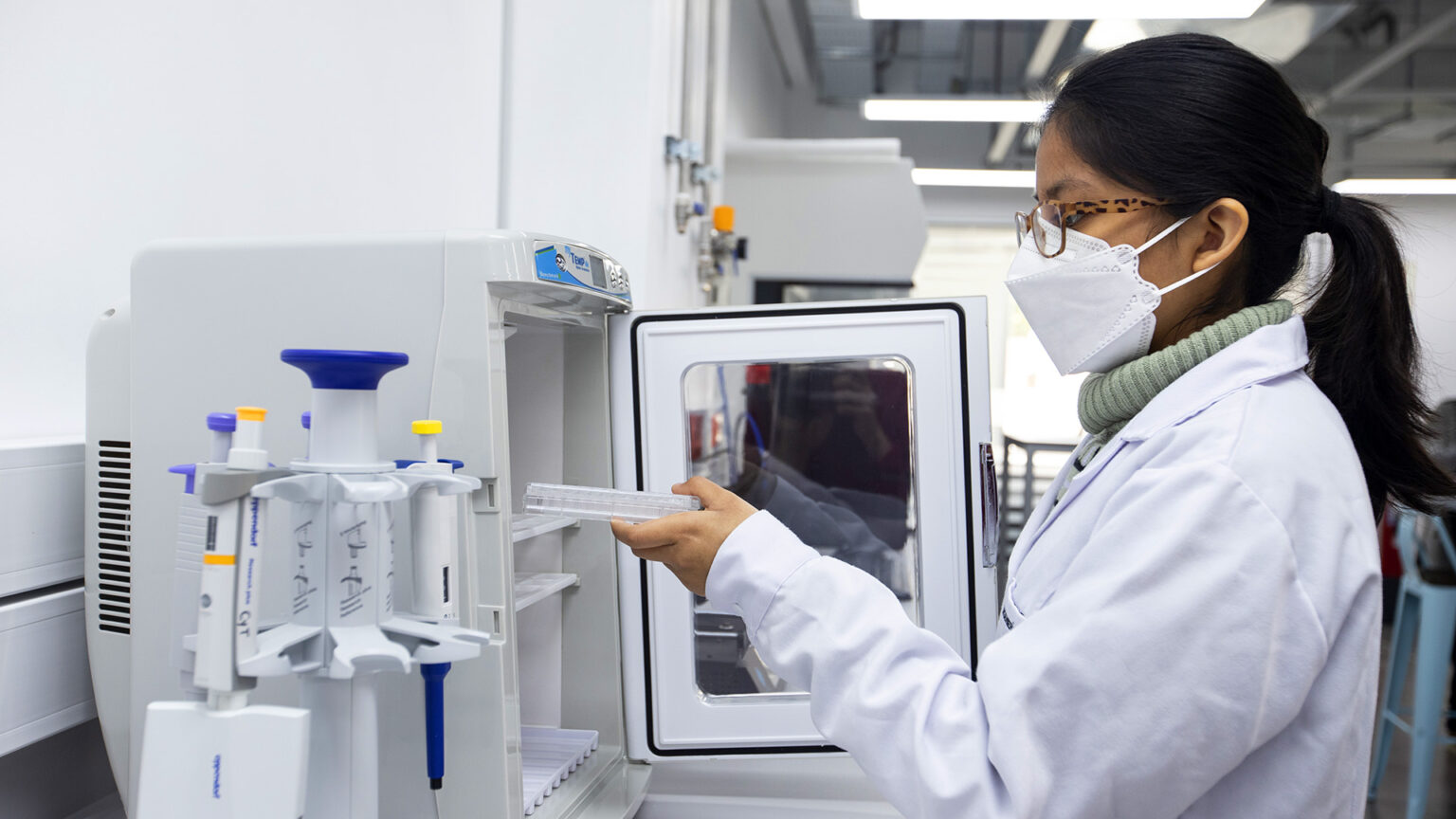 La PUCP tiene el primer laboratorio peruano que desarrollará equipos ...