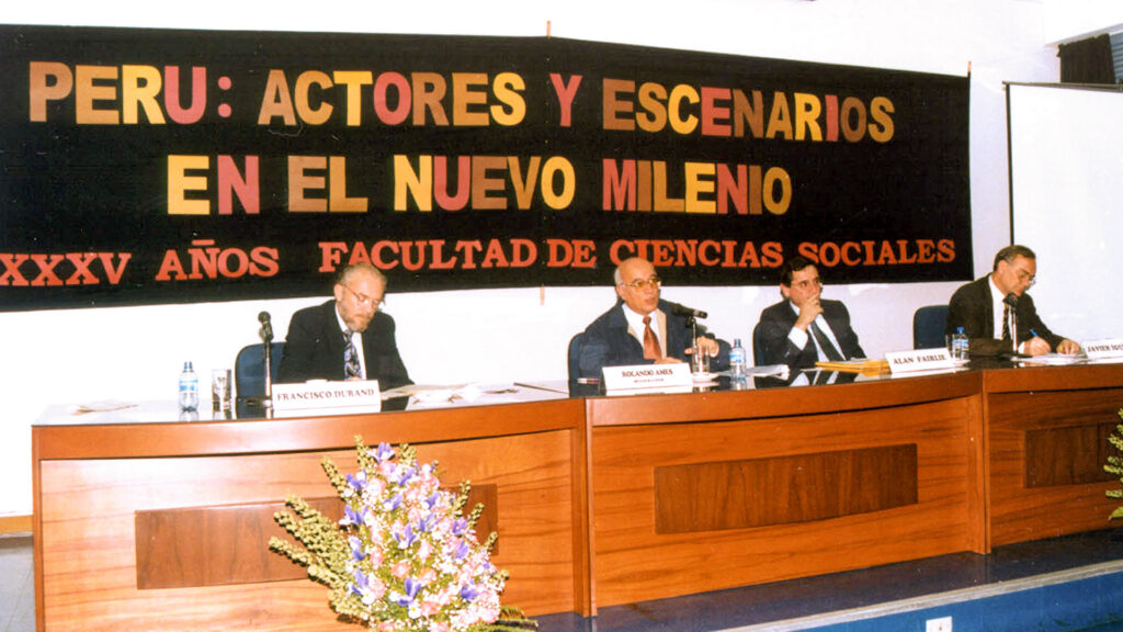 Recordamos con cariño al sociólogo y profesor PUCP Francisco Durand