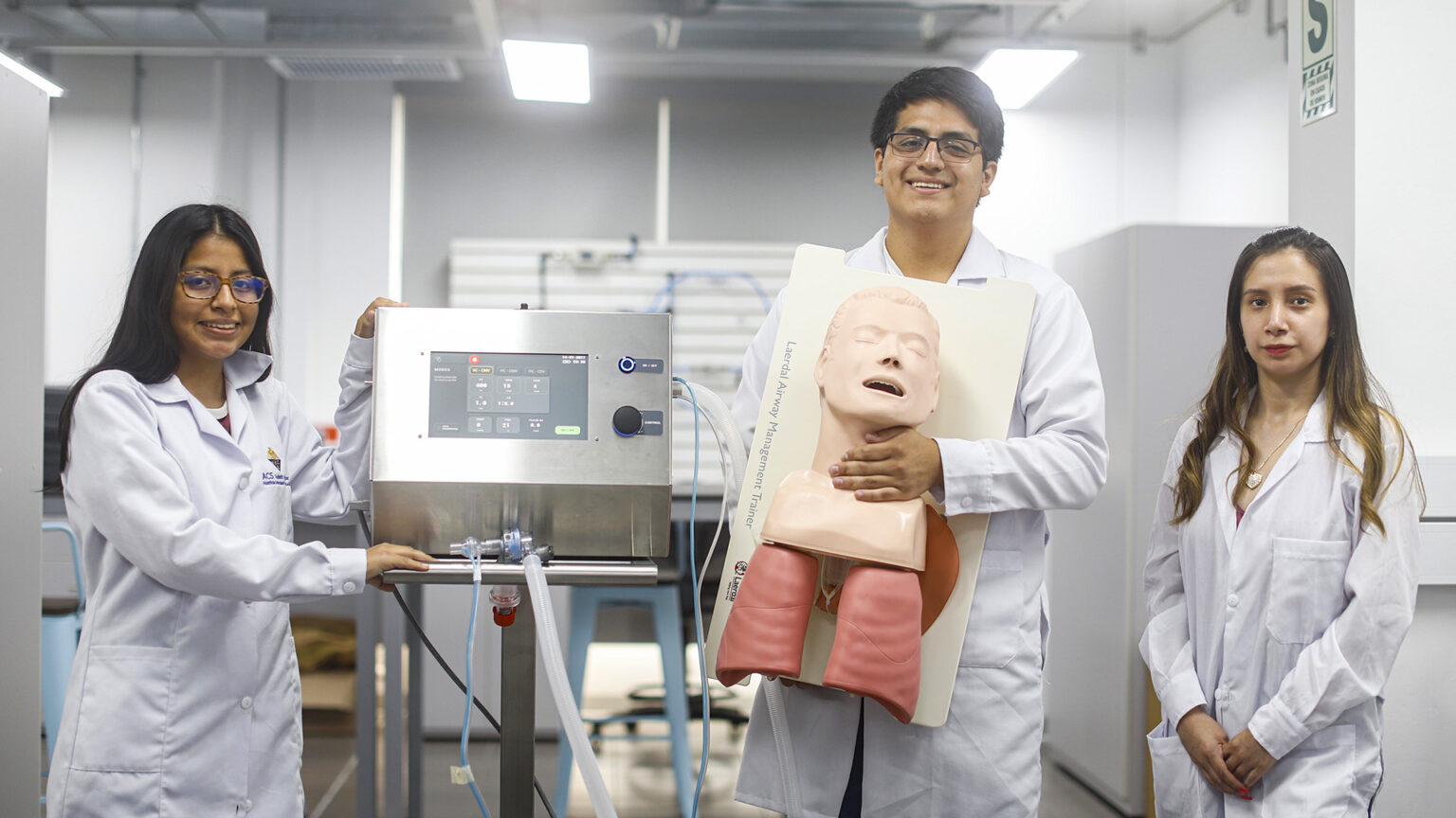 Estudiantes de Ingeniería Biomédica reconocidos por la Fundación BBVA