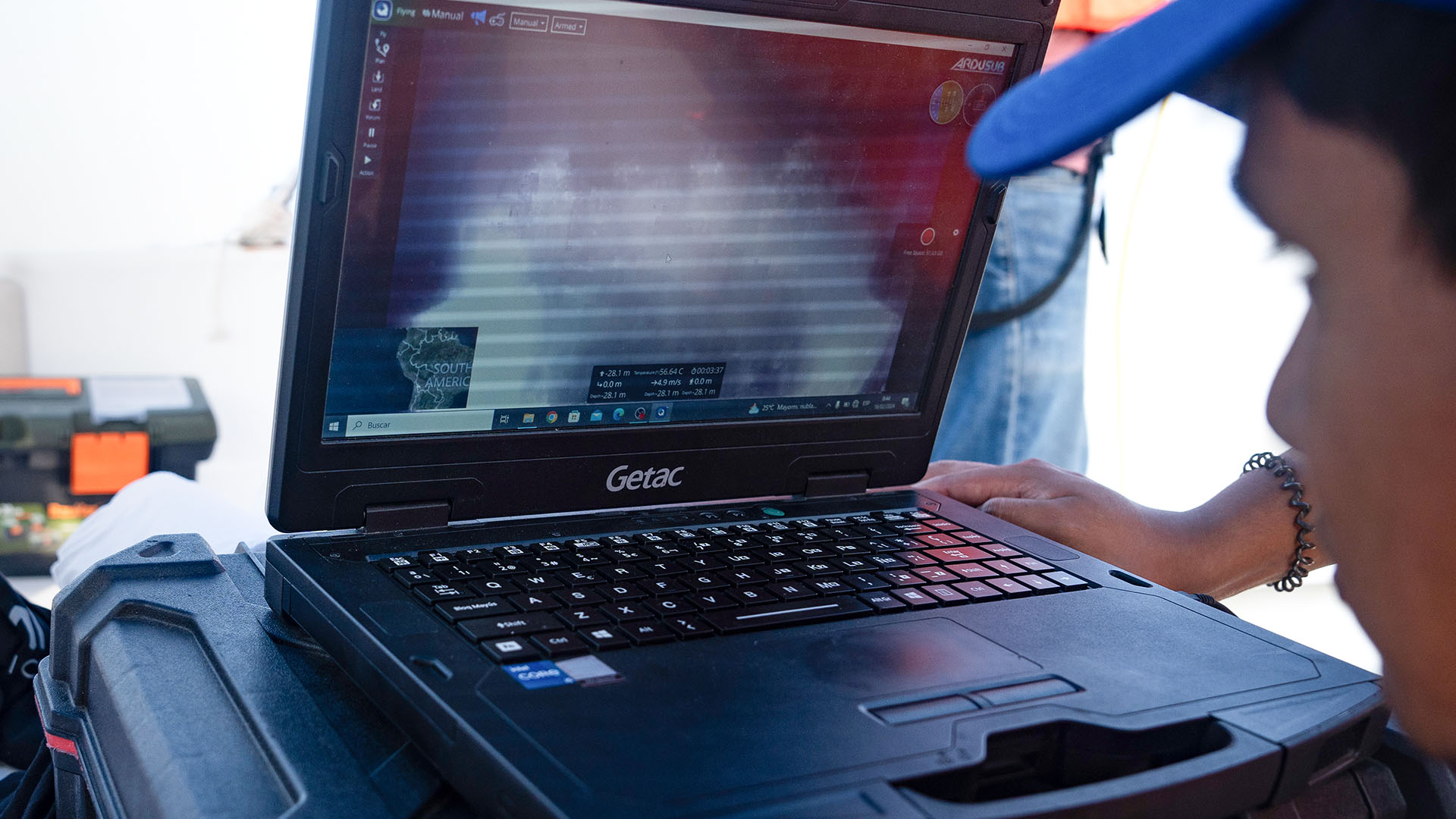 Robot submarino PUCP en Santa María del Mar - PuntoEdu PUCP