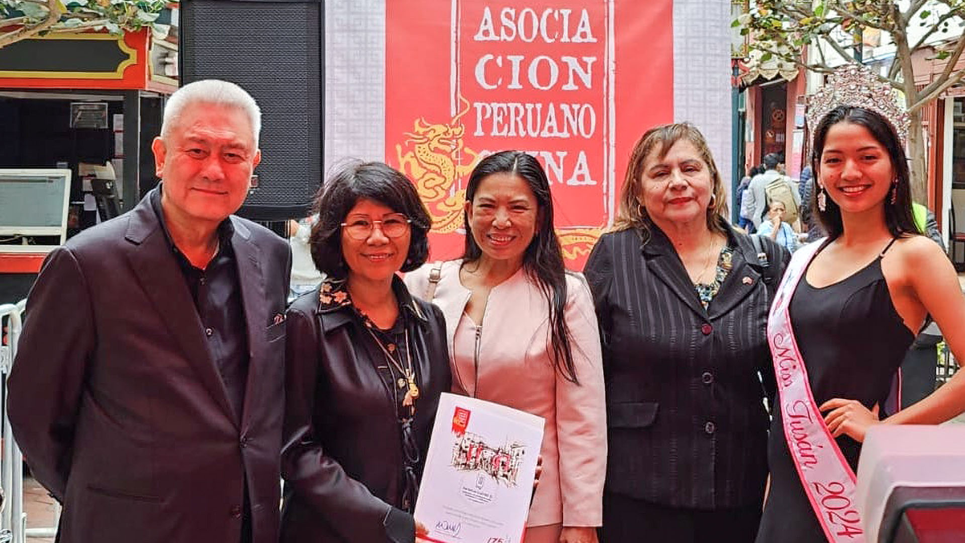 Patricia Castro presenta su libro Amar el amor: "Estas poetas fueron transgresoras en su época y ...