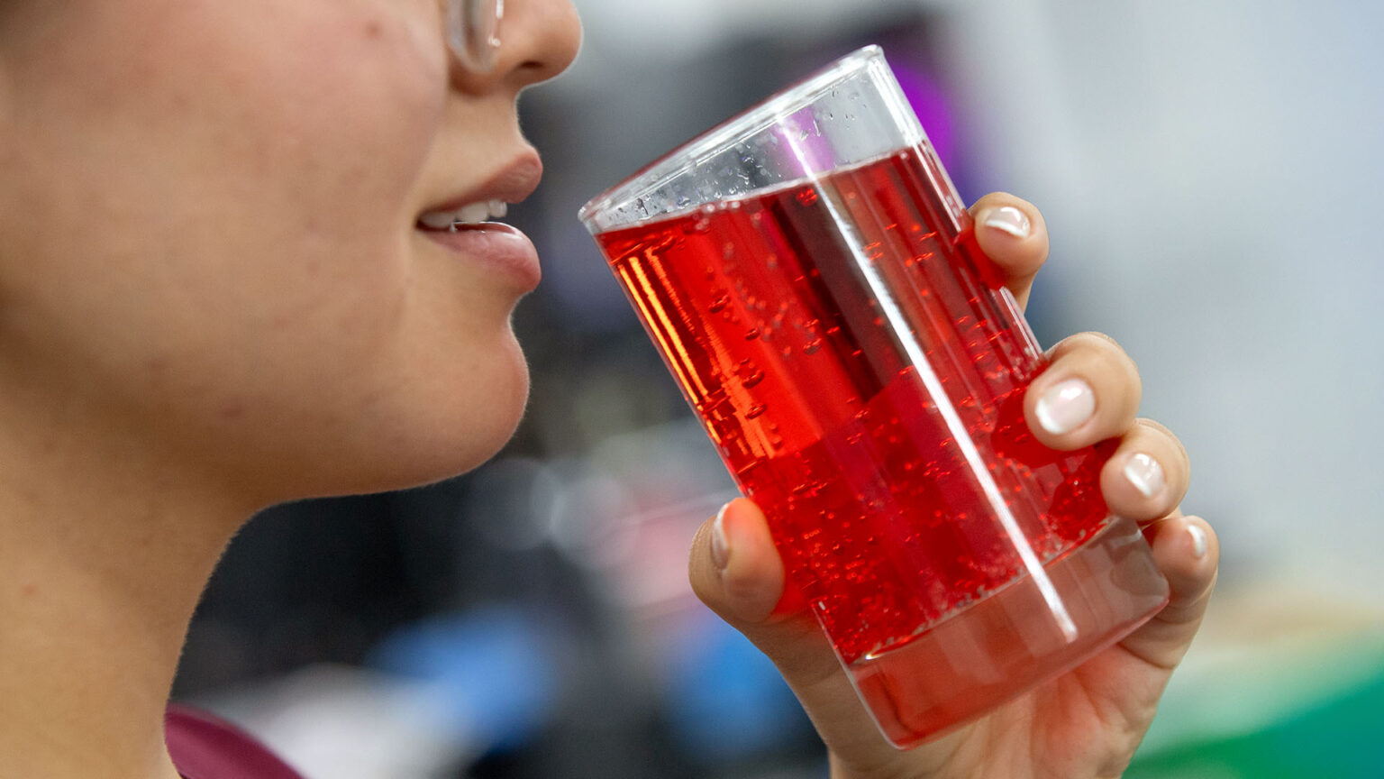 Colorante rojo N° 3: ¿qué es y por qué ha sido prohibido?